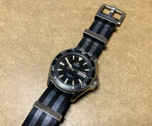 オリエントKAMASUをNATOベルト仕様にカスタム！ダイバーズと相性抜群！ | ピンとくるモノ
